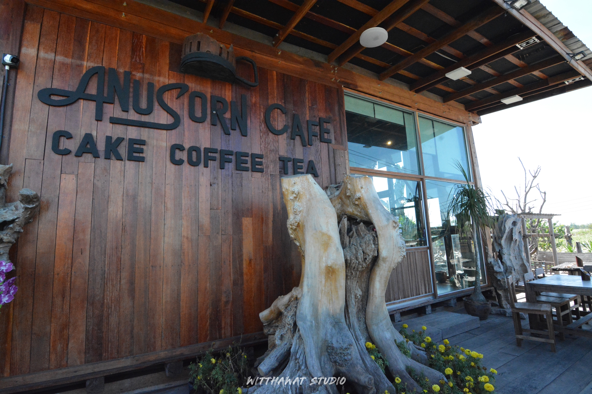 Anusorn Cafe ลาดกระบัง - MAC STORY
